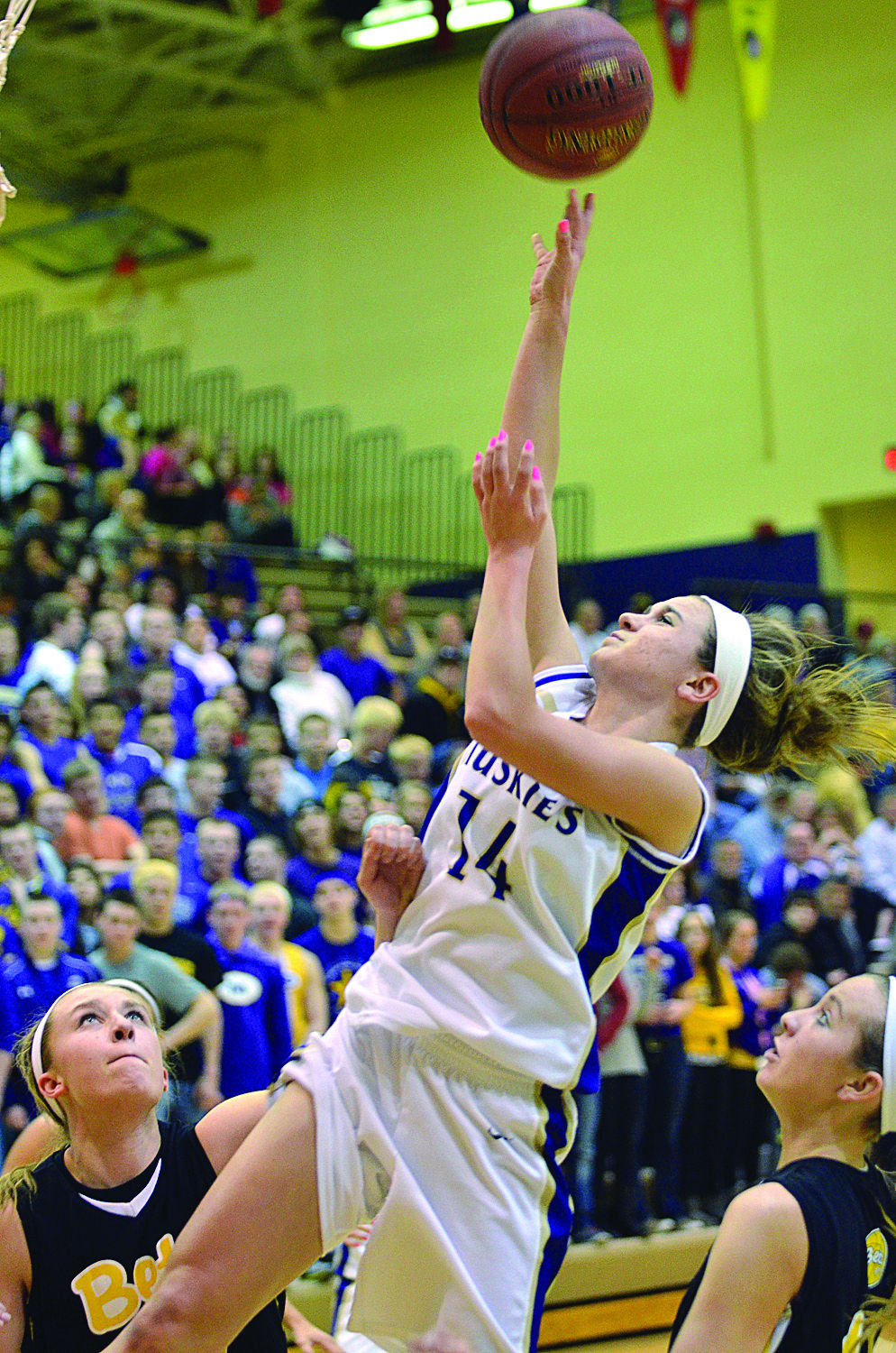 Slow and go: Muskies force tempo in final three quarters | Girls ...
