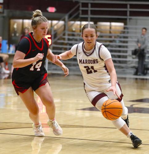 Illinois rolls in afternoon games at 2026 IHMVCU shootout