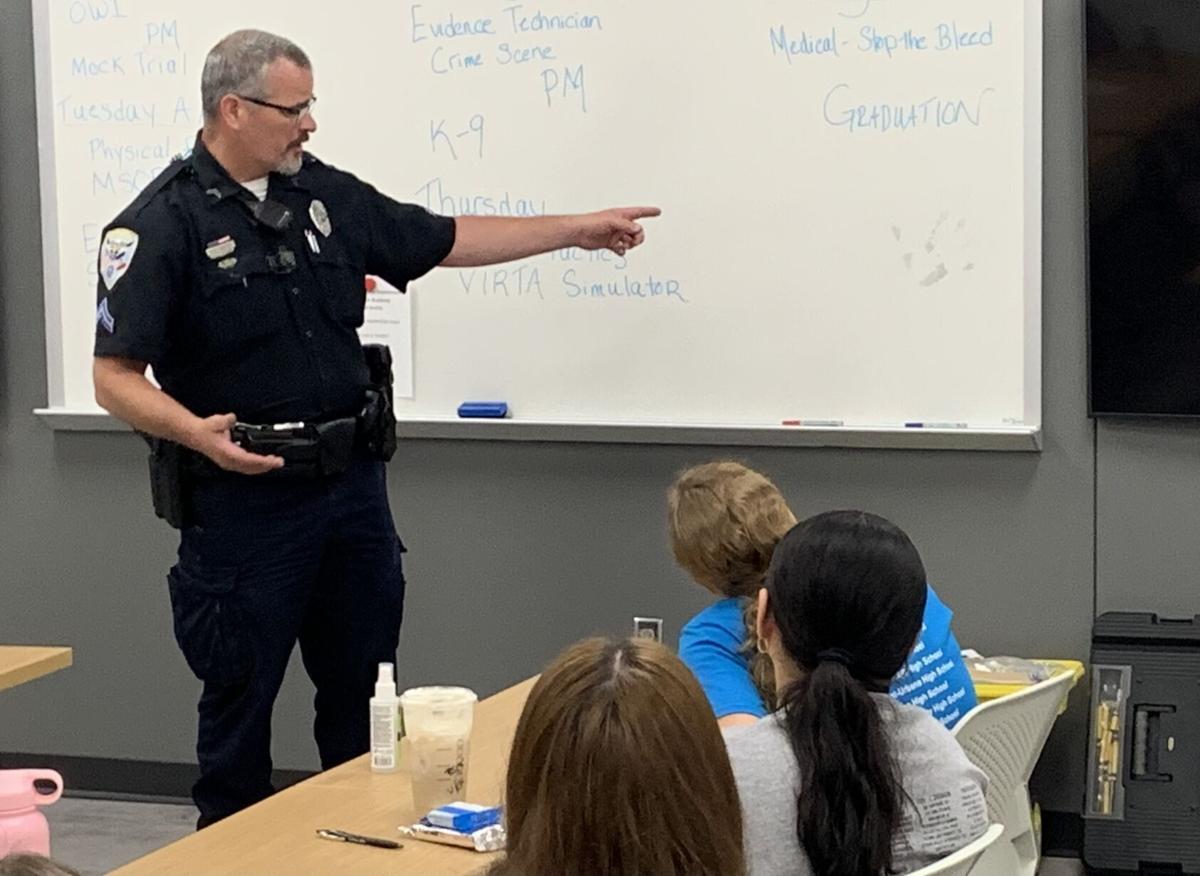 17 students attend Muscatine Junior Police Academy