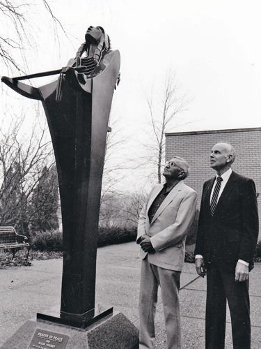 Muscatine remembers Stan Howe: 'He always rose to the challenge with ...