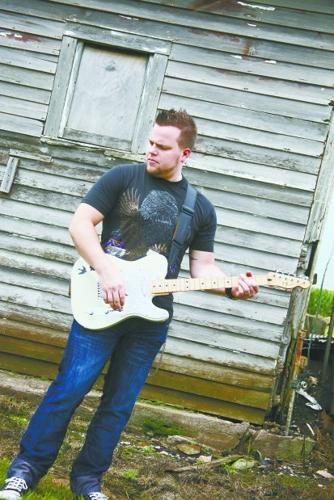 Muscatine native Aaron Chesling's band a rising country star