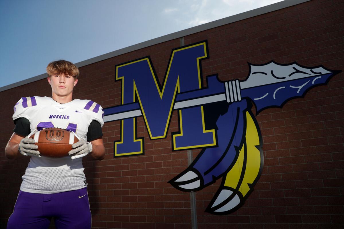 Cozad carries for 371 yards as Muskies roll past Wildcats