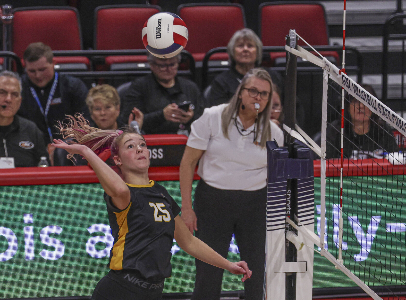 Riverdale finishes 3rd after thrilling state volleyball win