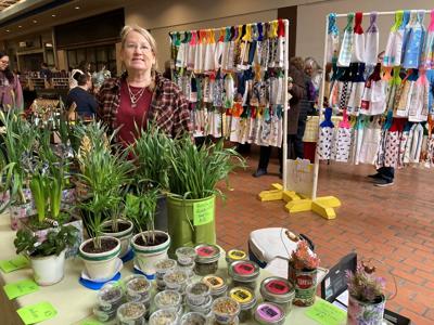'See a friend or make a friend': Vendors, customers fill Muscatine Mall ...