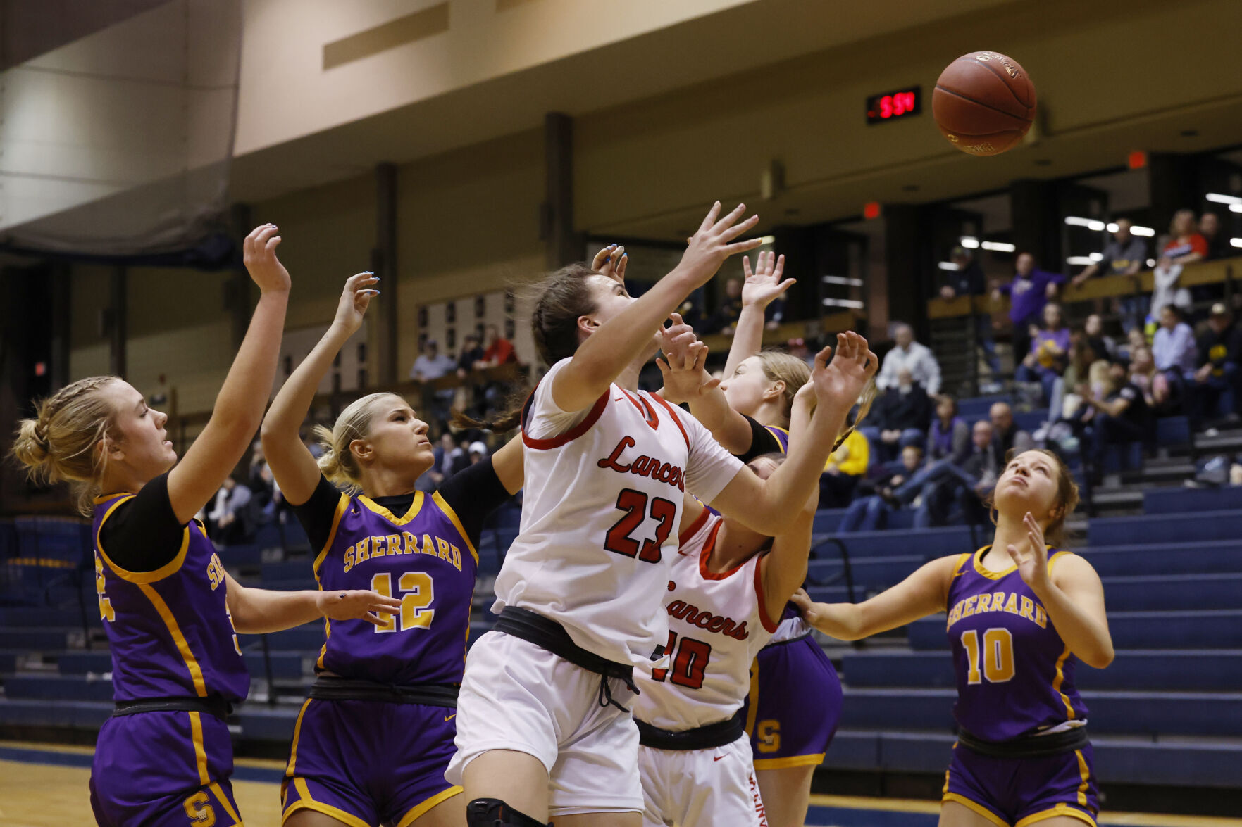 Photos: Take a look at 2025's Year in Sports Photos