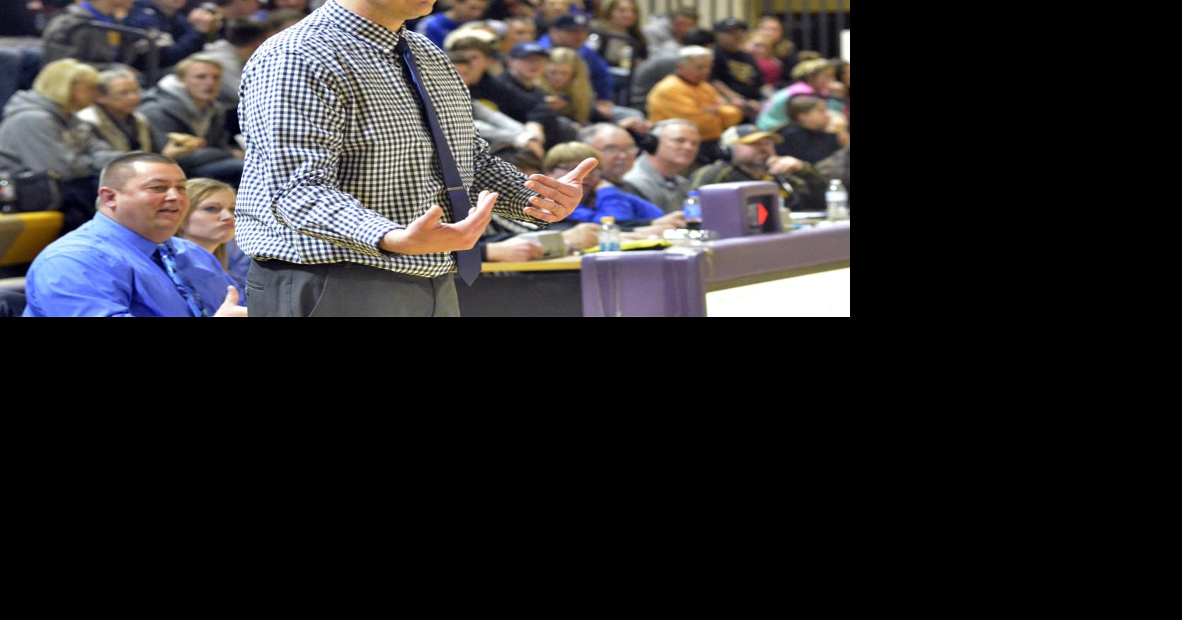 Wilton girls' coach Jeremy Putman steps down