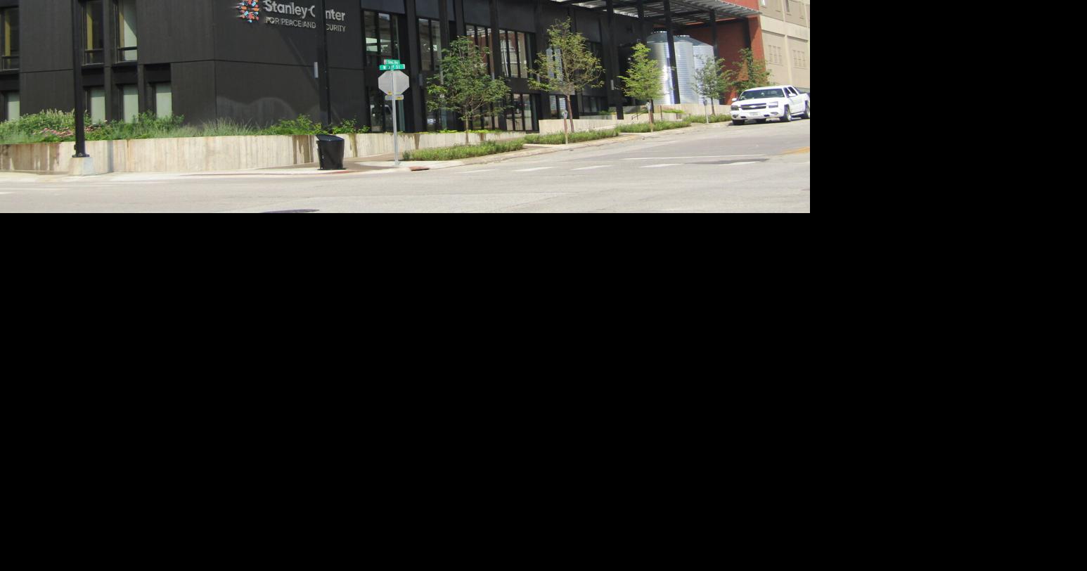 Stanley Center offers tours