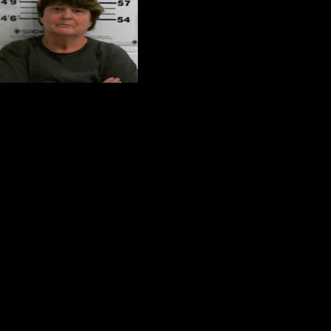 Muscatine woman charged with allegedly enticing a minor