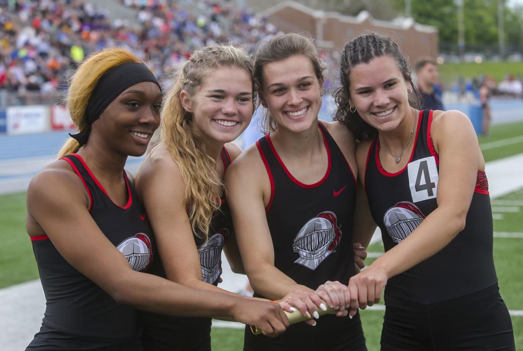 Photos: Iowa coed state track and field — Saturday