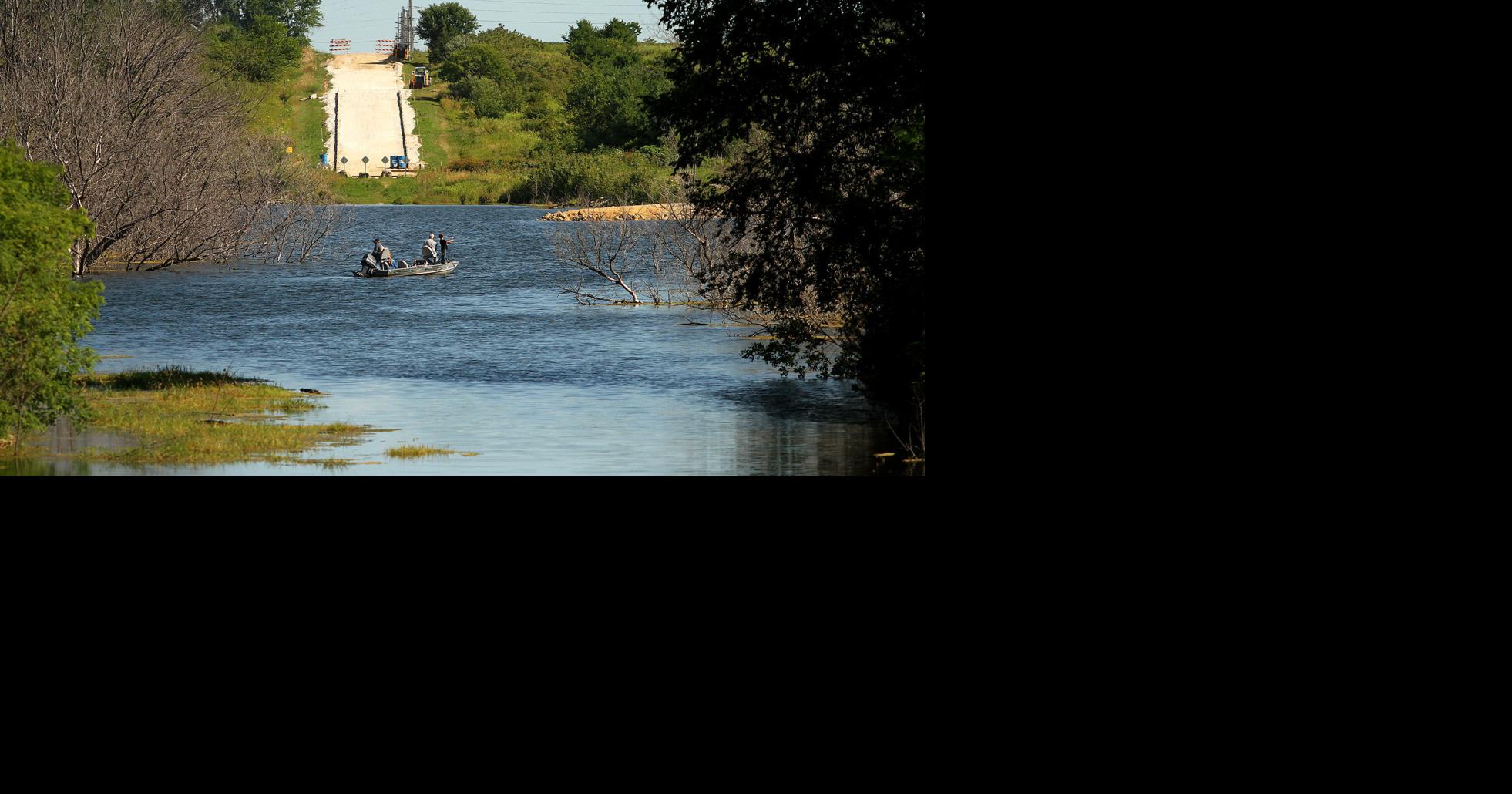 Photos: Lost Grove Lake