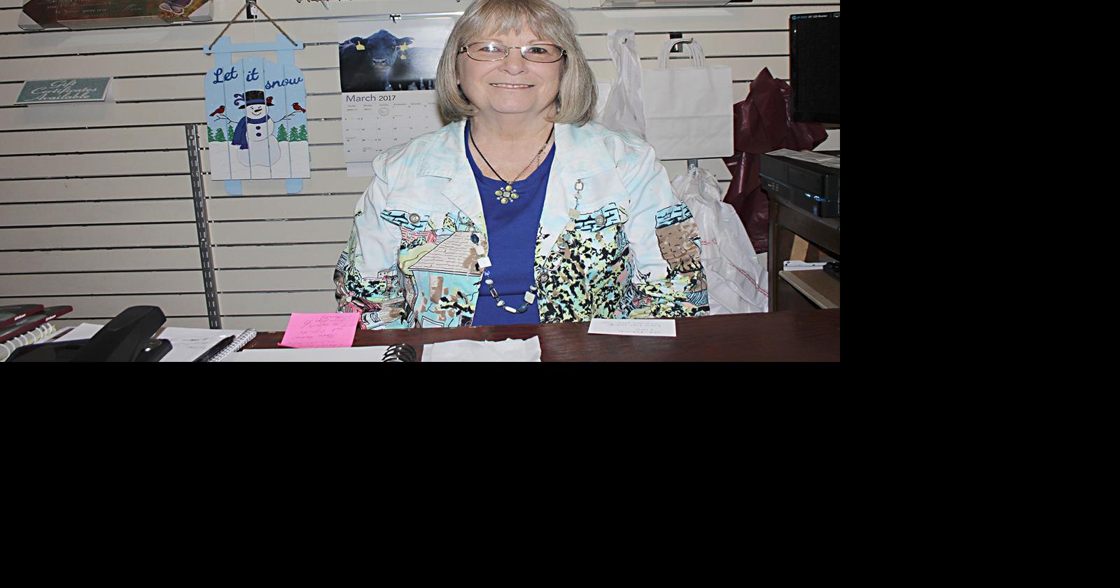 Fake news story about Muscatine Mall shared over social media