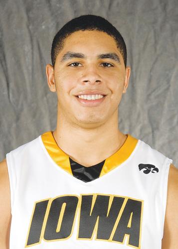 College basketball: Fuller leaves Hawkeyes, recruit might follow