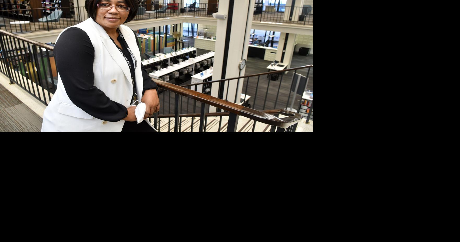 Davenport Public Library becomes first in Iowa to hire social worker