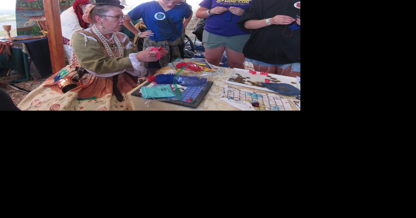 PHOTO GALLERY: Muskogee Mini-Con | Gallery | muskogeephoenix.com