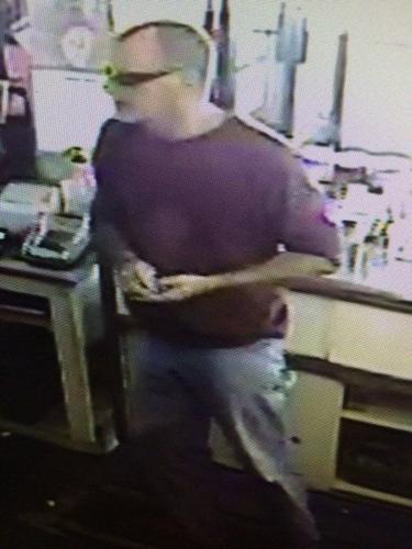 Man armed with knife robs smoke shop | News | muskogeephoenix.com