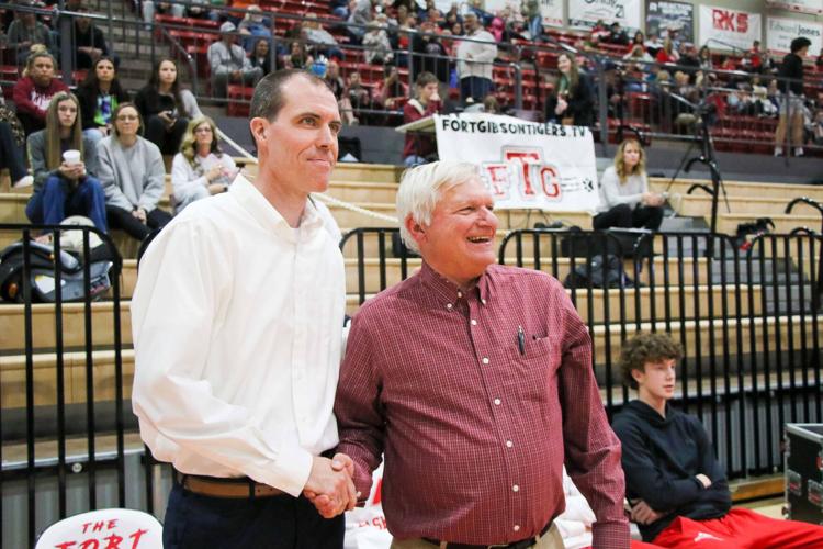 Tigers' late shot nips Hilldale | Sports | muskogeephoenix.com