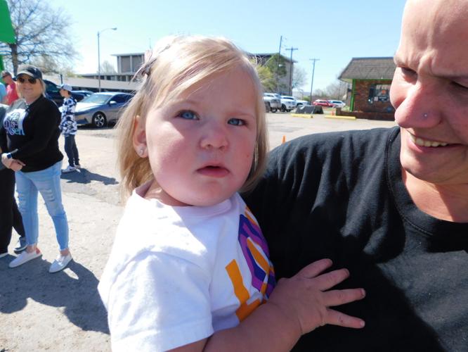 PHOTO GALLERY: Azalea Festival Parade | Gallery | muskogeephoenix.com