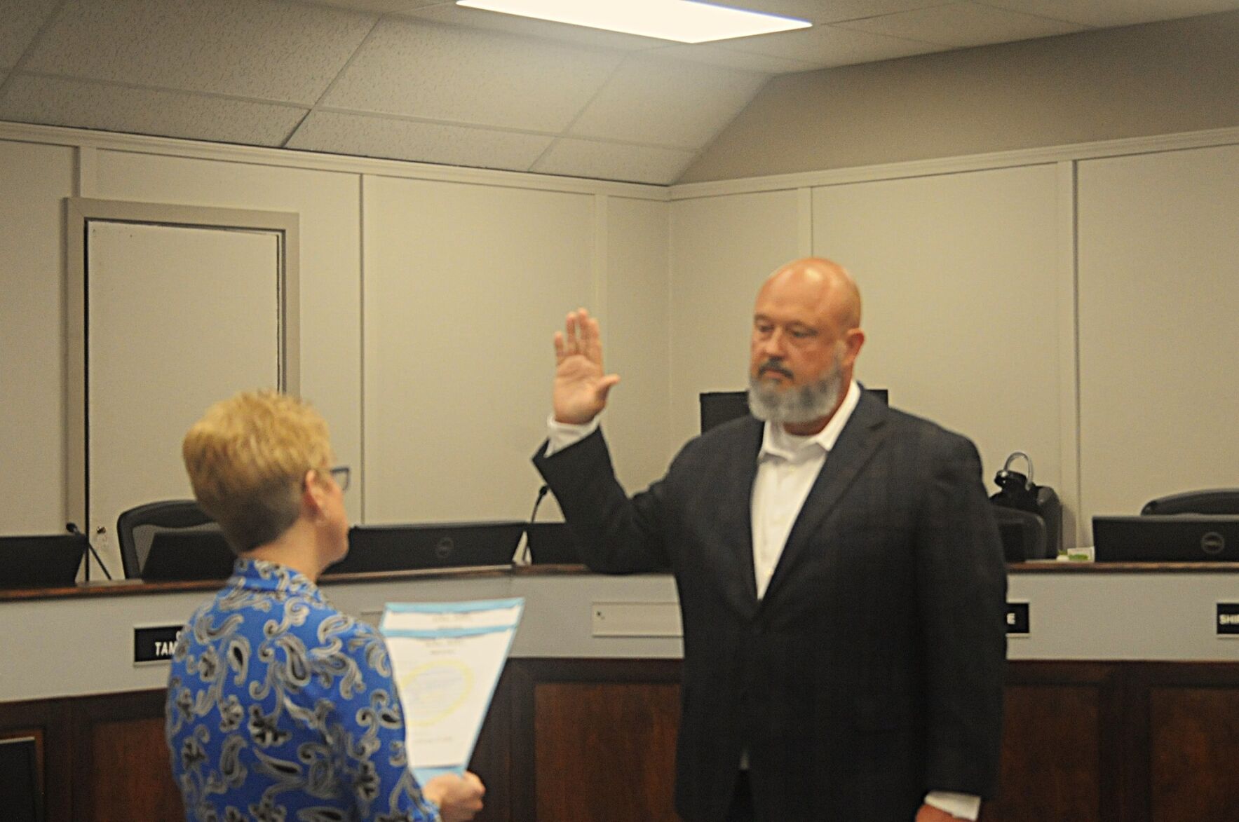 Lowe sworn in as Muskogee mayor; new council starts work | News ...