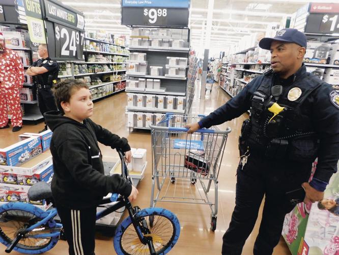 Police make Christmas brighter | Community | muskogeephoenix.com
