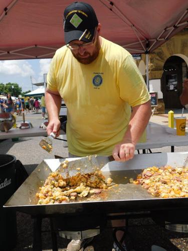 Sweet corn draws crowd despite heat | News | muskogeephoenix.com