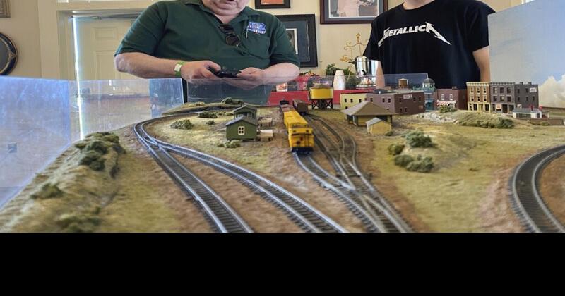 Model trains pulling into Three Rivers Museum | Lifestyles ...