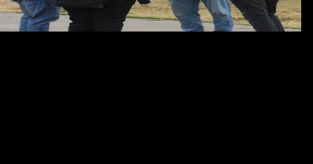 Sculptor, committee ponder Merle Haggard statue placement | News ...