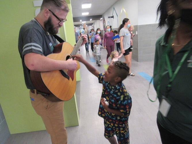 Teachers, parents marvel at new Tony Goetz Elementary | Schools ...