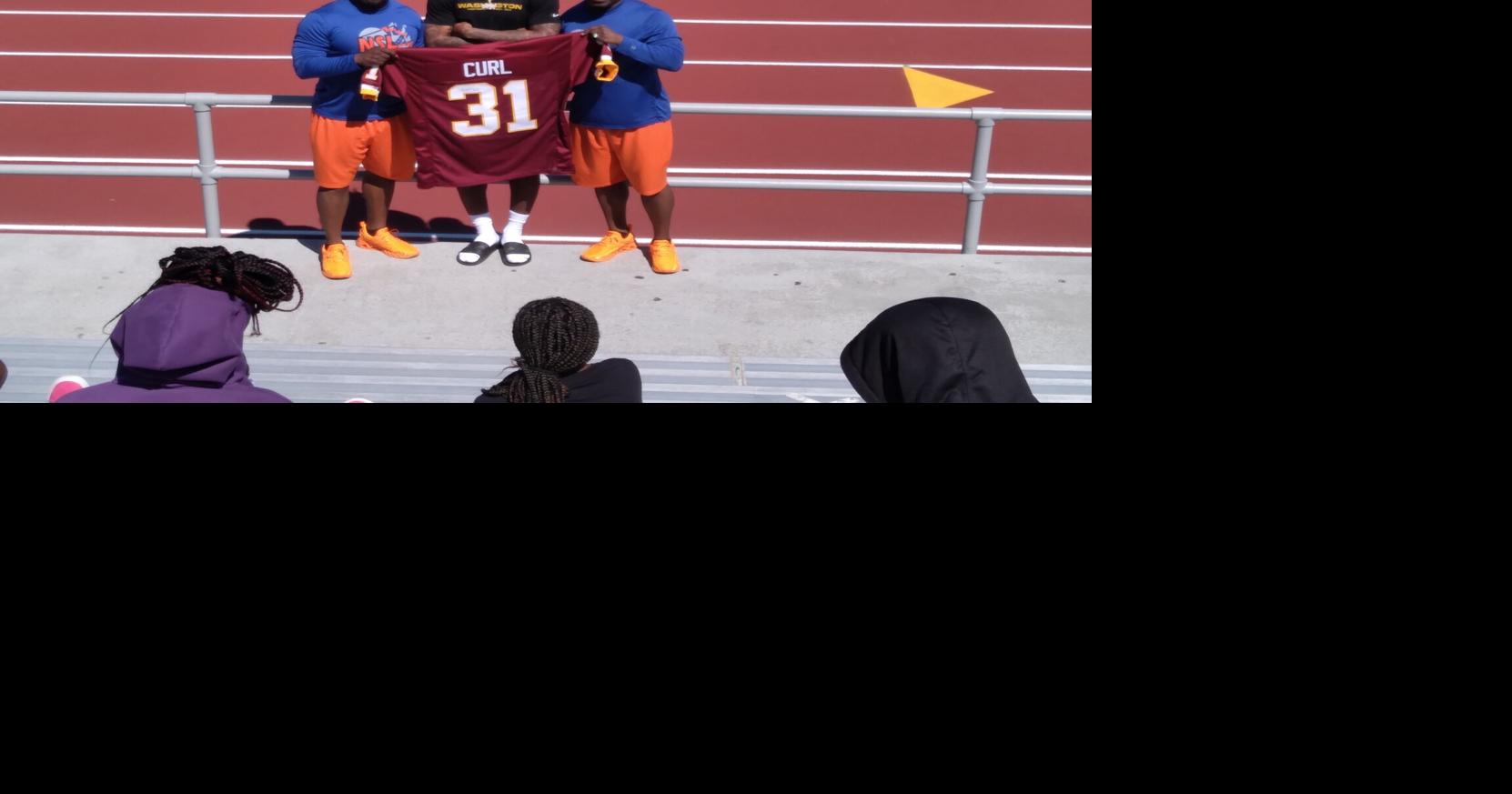 Rookie standout gives back: Muskogee’s Curl talks about season while ...