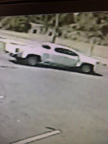 Man armed with knife robs smoke shop | News | muskogeephoenix.com