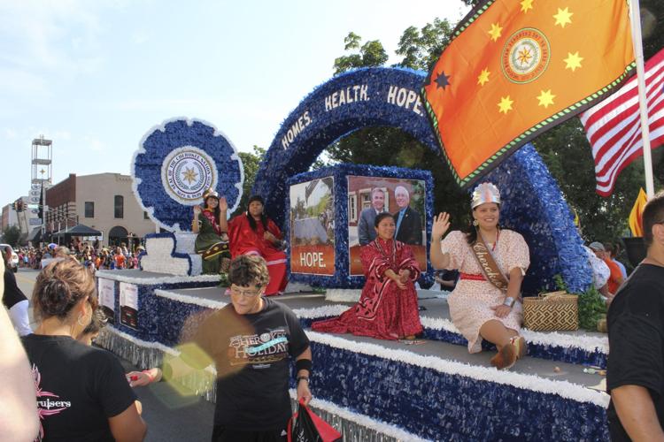 Cherokee parade amazes international visitor | Archives ...