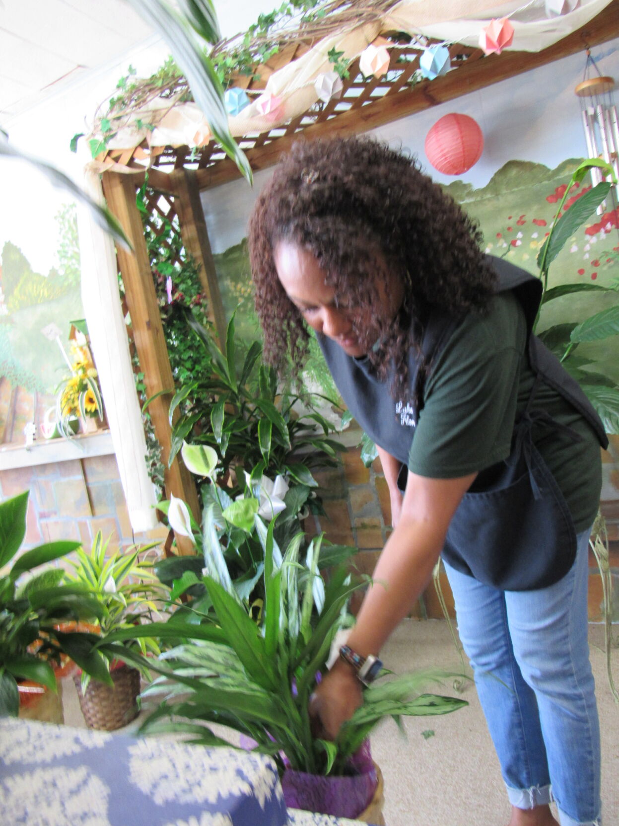 OKIE FROM MUSKOGEE: Shanda Biglow shares love of flowers | News ...
