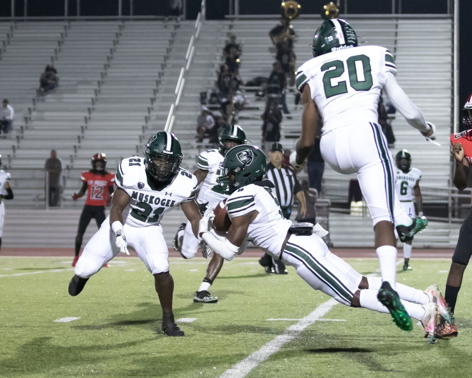 Thursday's high school football preview capsules with standings, stat ...