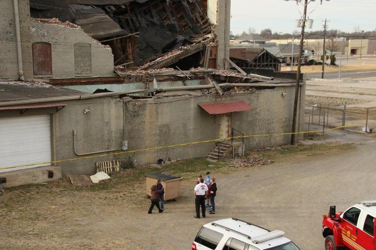 Building collapse prompts evacuation | News | muskogeephoenix.com