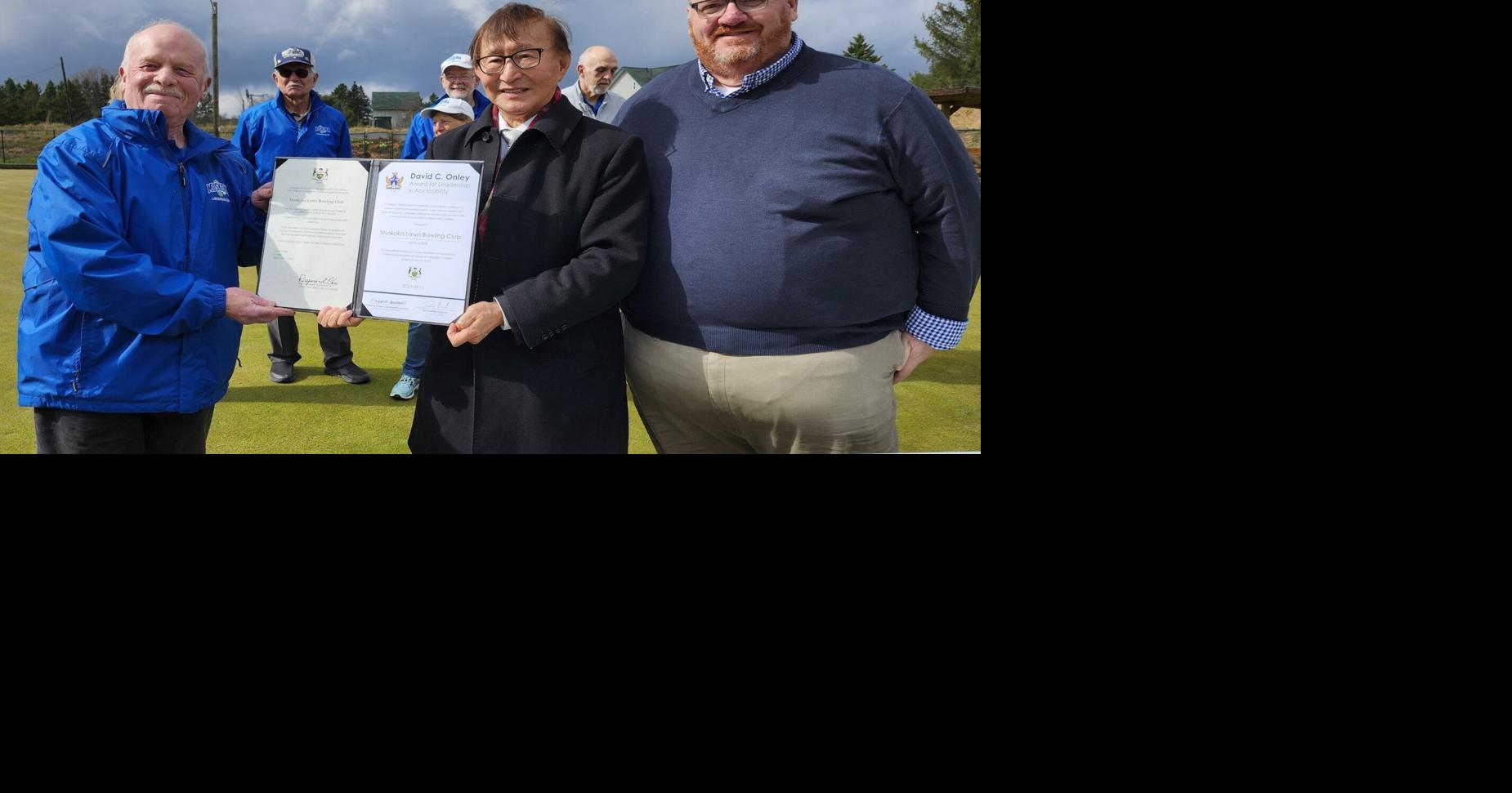 Muskoka club happy with presentation of accessibility award