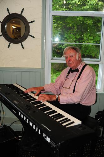 Jack Hutton next in line for celebrity portrait event