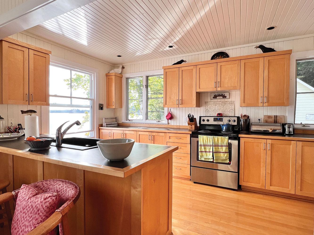 'One of the most beautiful cottages in Muskoka': A century of cottaging ...