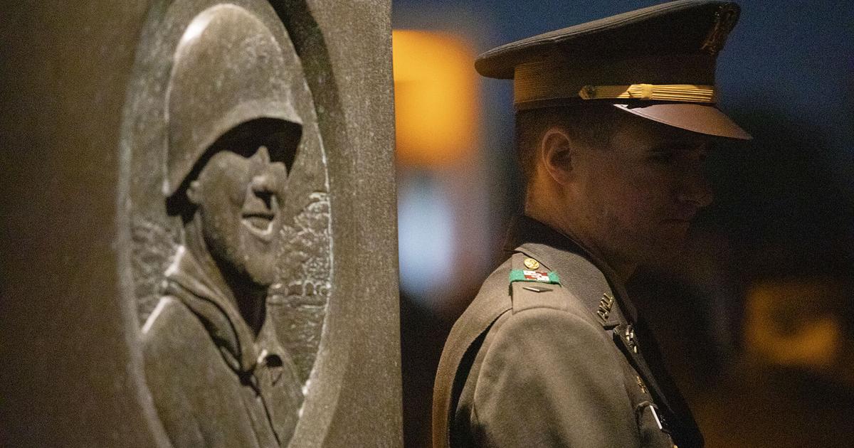 Annual Remembrance Honors 12 Aggies Killed In Bonfire Collapse 22 Years