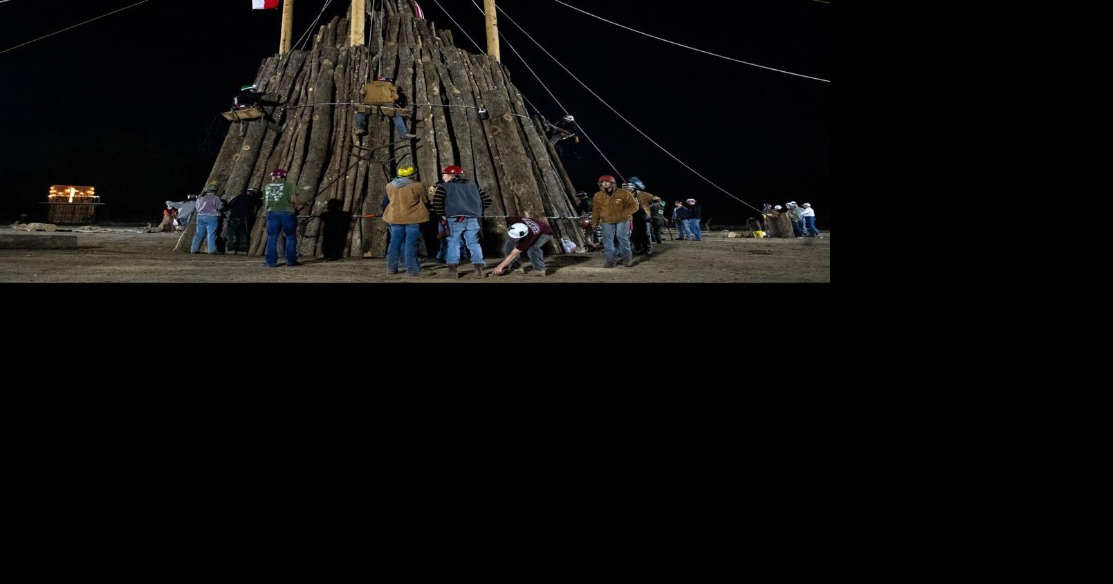 Bonfire tradition goes on off-campus 25 years after collapse | Texas A ...