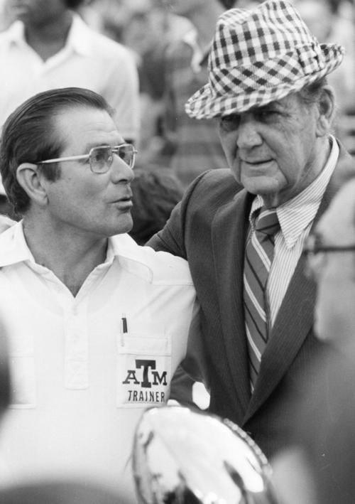 Billy Pickard and Paul "Bear" Bryant | | myaggienation.com