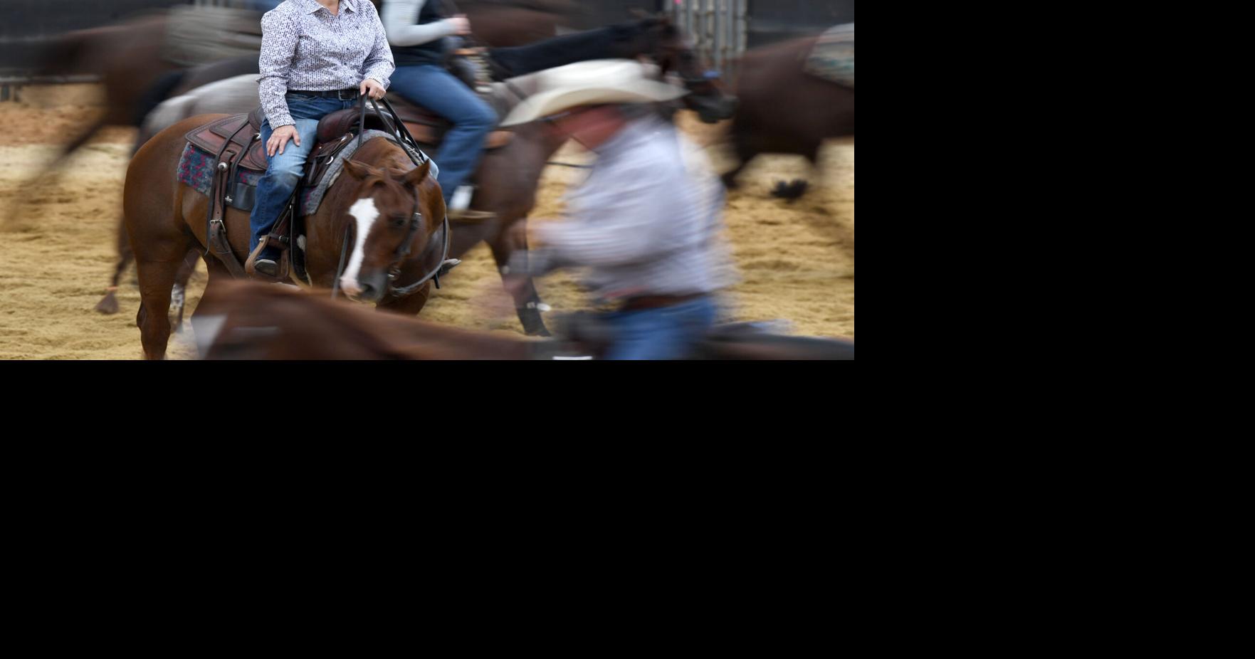 Gallery: Michelle Lynn Holsey Foundation NCHA Cutting & Benefit | Texas ...