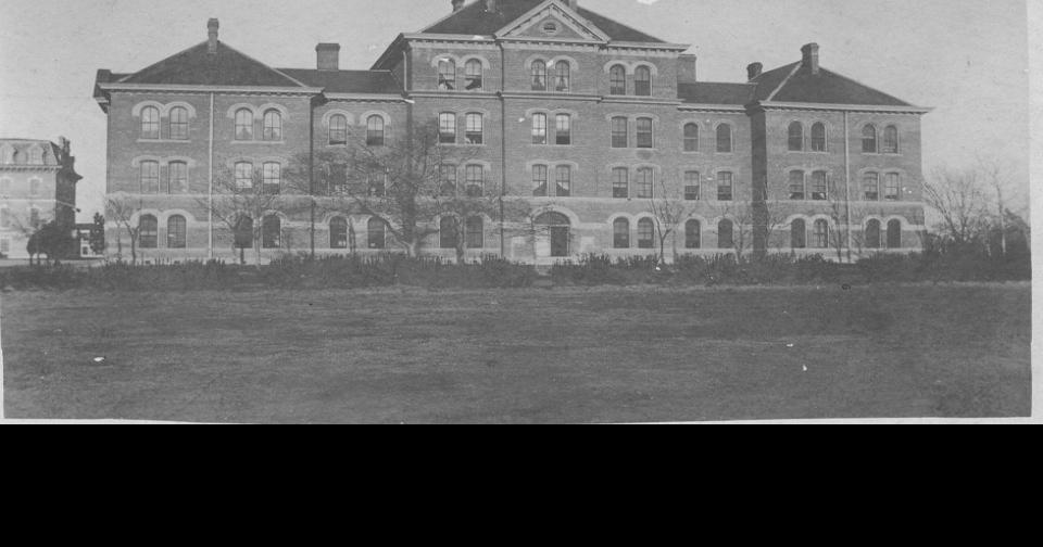 Foster Hall (1899-1951) | Demolished Buildings | myaggienation.com