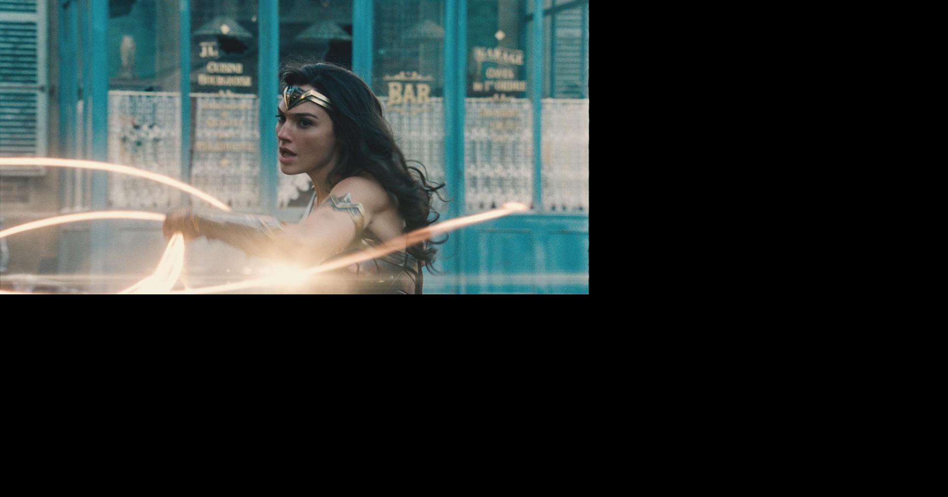 Movie review: 'Wonder Woman' blazes trail amid crowd of movie heroes ...