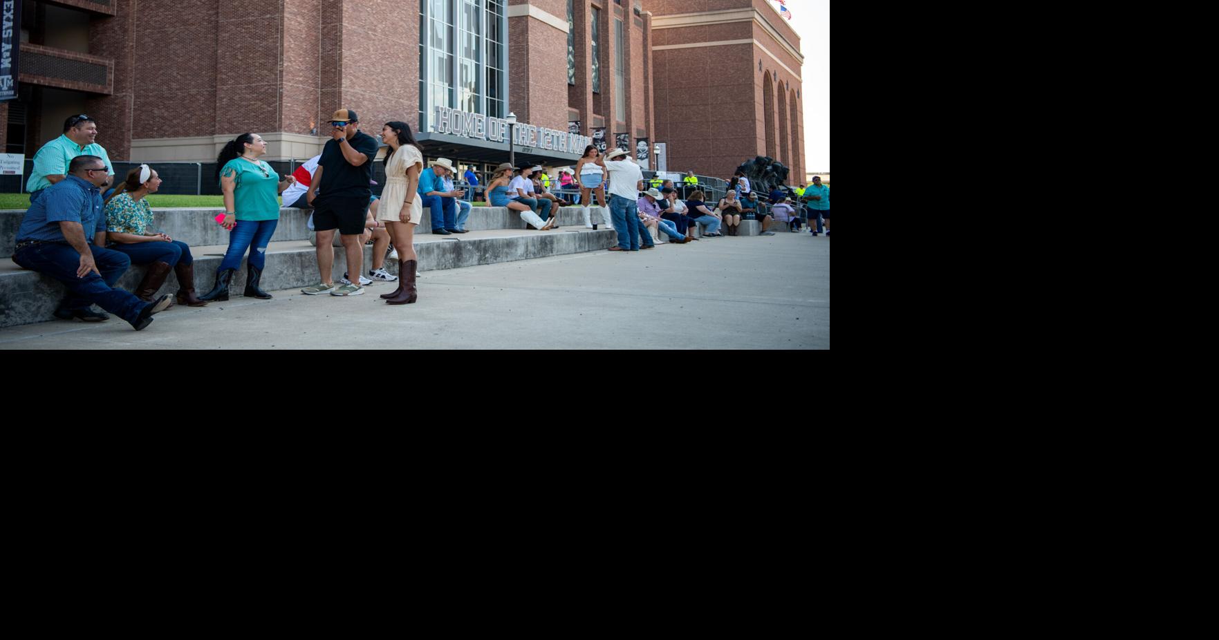 George Strait concert attracts thousands to Texas A&M | Texas A&M News ...