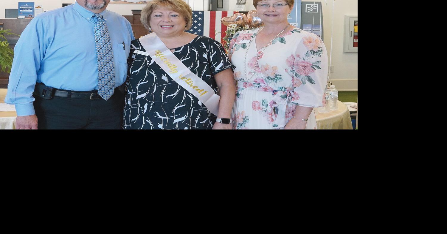 First Citizens employee retires after 42 years | News | mydailyrecord.com