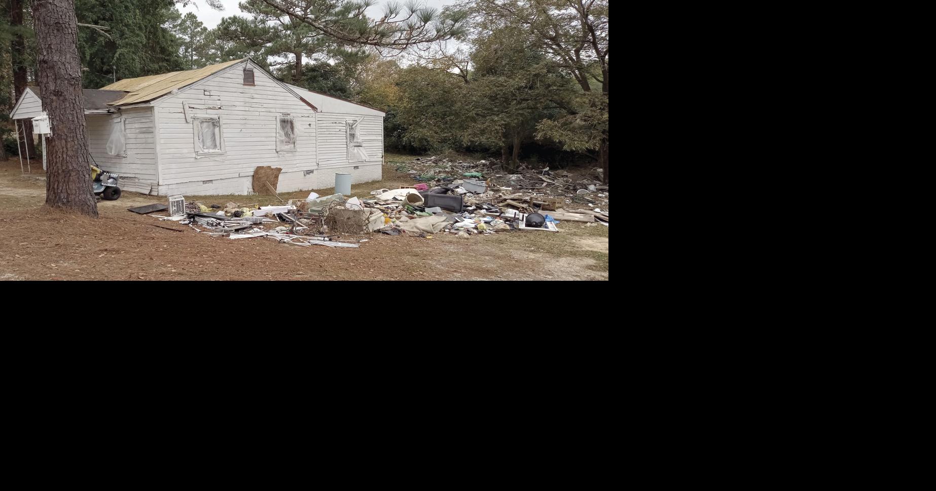 Coats delays demolition on ‘mini landfill’ | News | mydailyrecord.com
