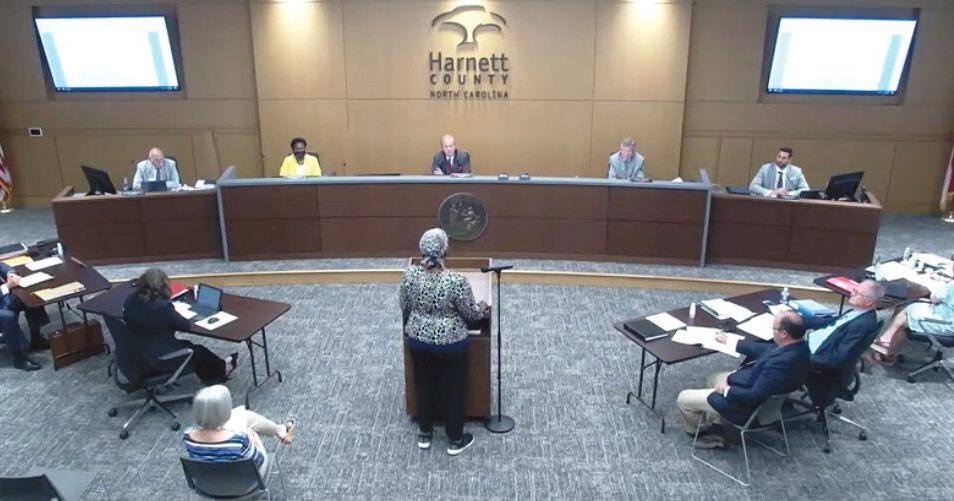 Board debates seating arrangement | News | mydailyrecord.com