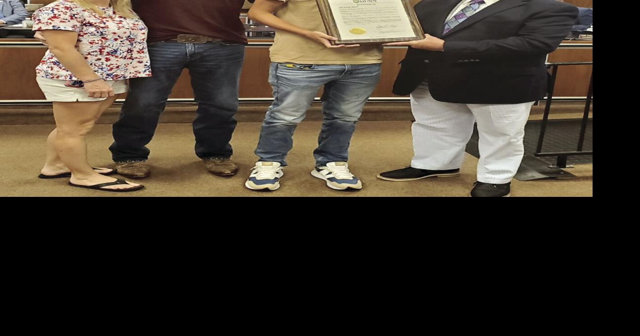 Teen saves life at city pool | News | mydailyrecord.com