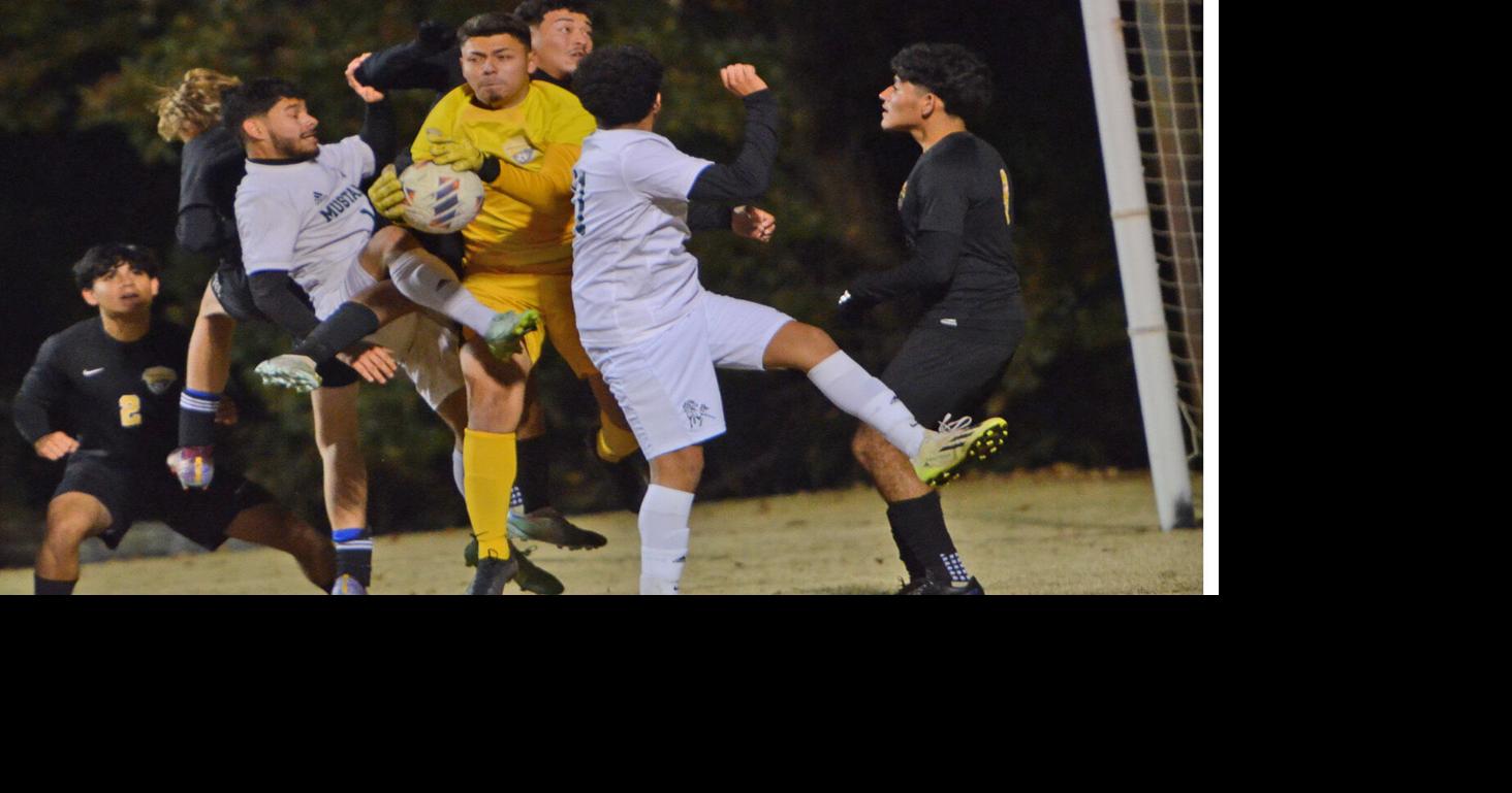 NCHSAA Soccer– Hobbton vs. North Moore | | mydailyrecord.com