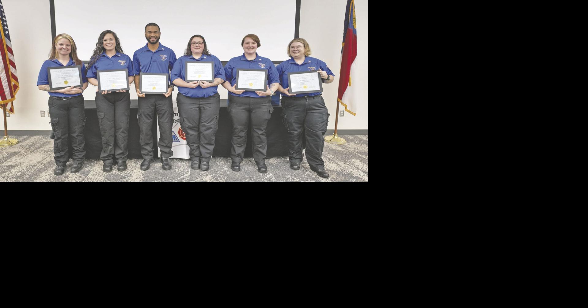 Harnett EMS welcomes new class of paramedics | News | mydailyrecord.com