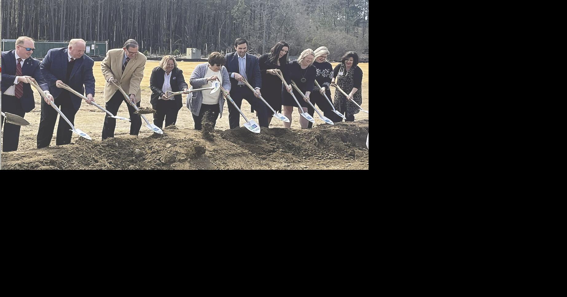 Holiday Inn Express breaks ground in Benson | News | mydailyrecord.com
